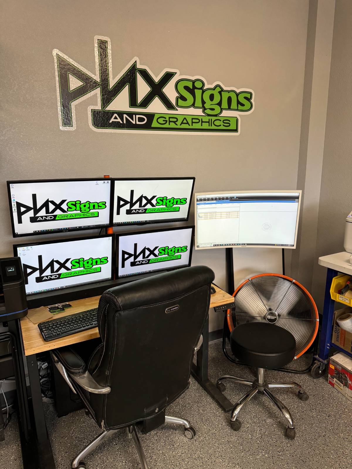 Phoenix Signs & Graphics